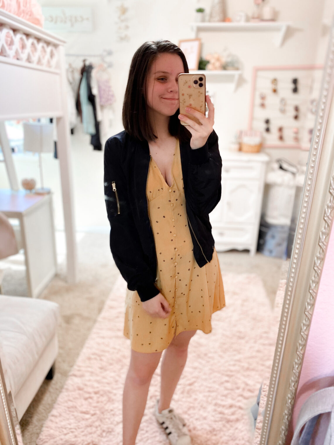 20+ Cute School Outfit Ideas (All Different Styles!)