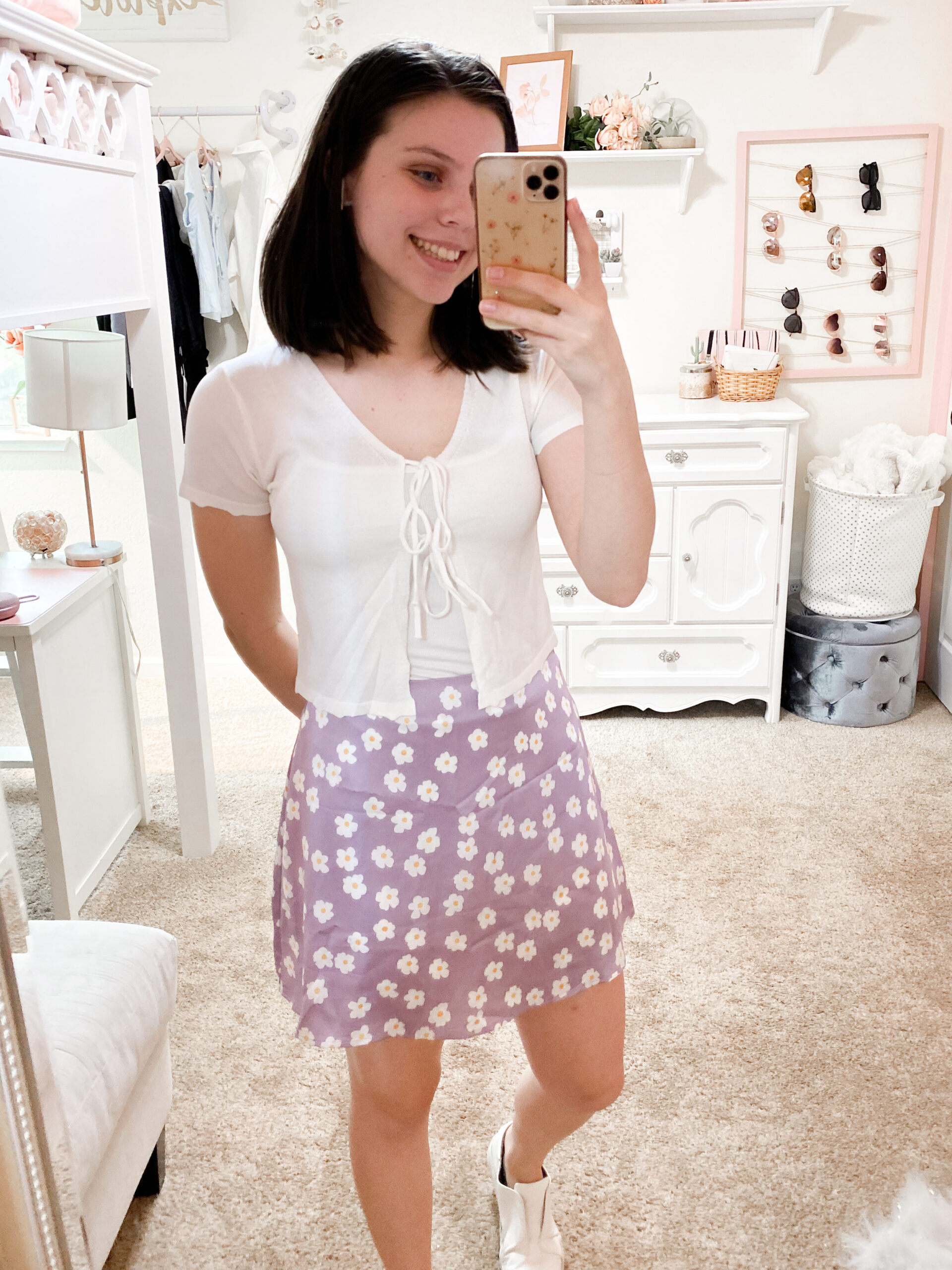 20+ Cute School Outfit Ideas (All Different Styles!)